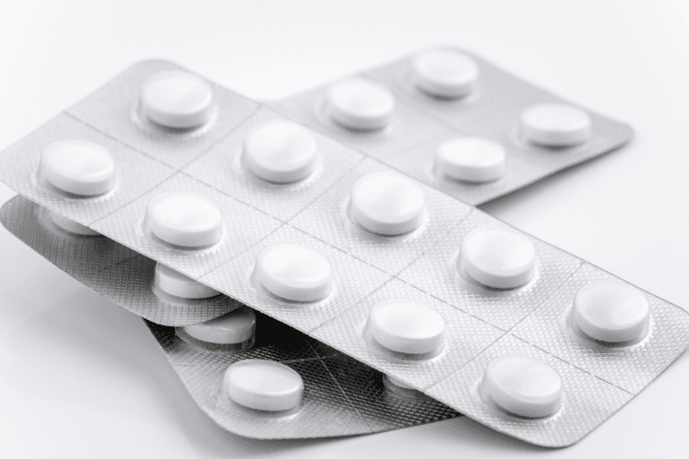 Topamax Uses: Approved Uses, Off-Label, and Safety Tips